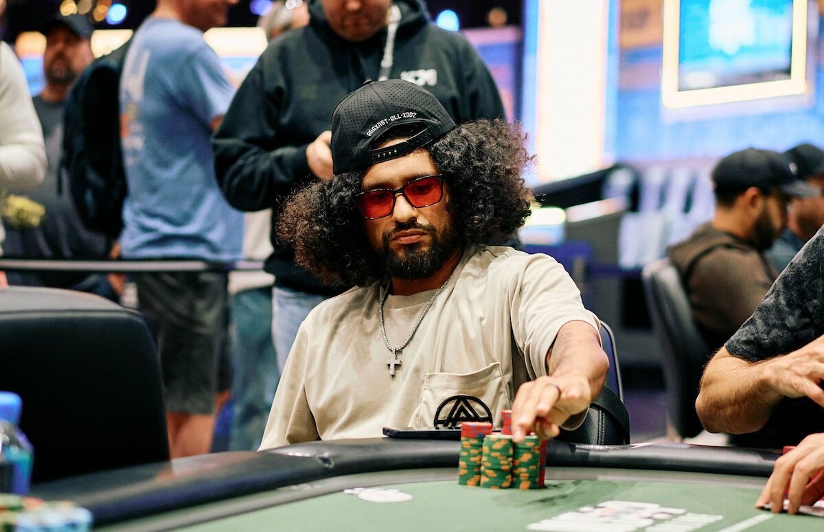Lou Garza Burns the Lamb to Take High Roller Bracelet